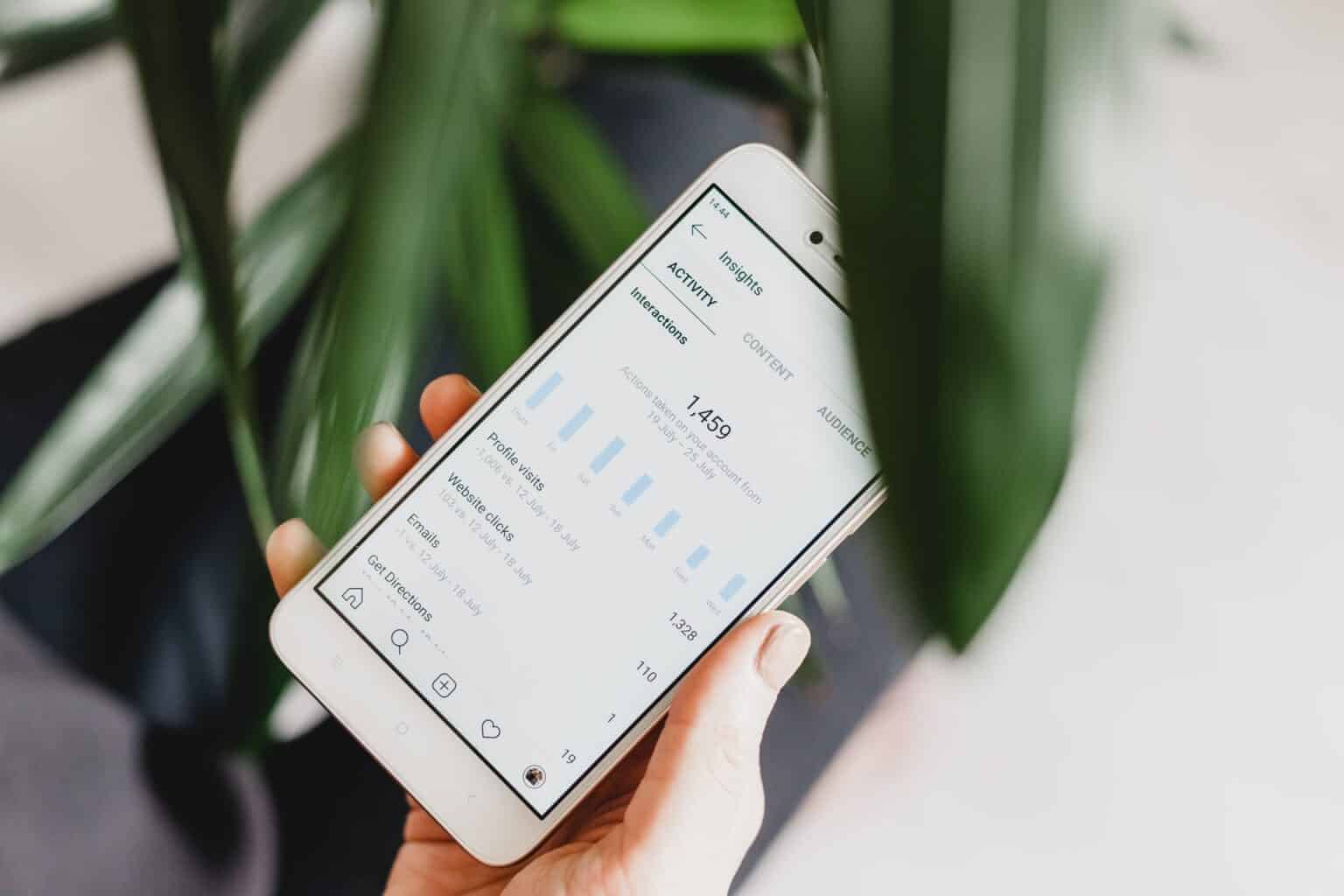 10 Tips On How To Use Instagram Insights To Improve Your Campaigns