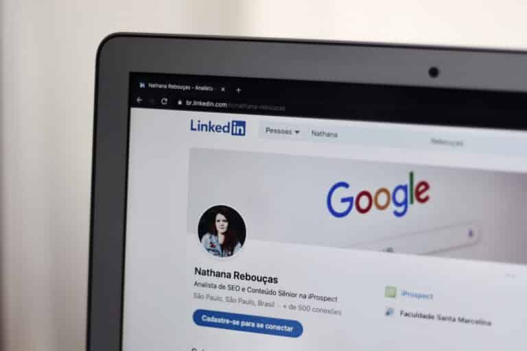 Here's Why You Should and How to Change Your LinkedIn URL